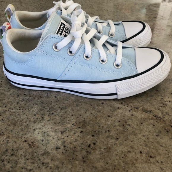 Converse | Shoes | Converse Chuck Taylor All Star Low Top Sneakers ...